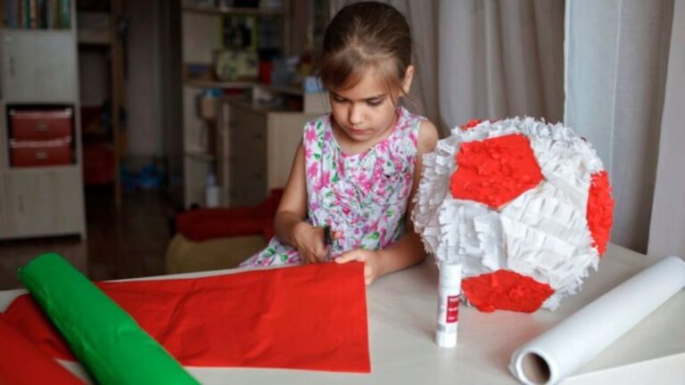 DIY Guide: Crafting Your Own Windsock at Home