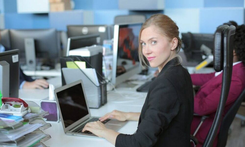 5 Reasons to Outsource Your Data Entry to a BPO Service Provider