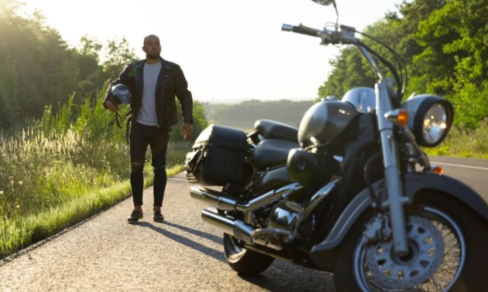 From Road to Frame: Showcasing Your Triumph Bullet Photo