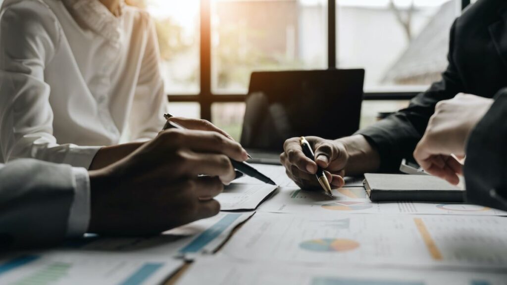 Top 5 Must-Follow FSI Blogs for Industry Professionals